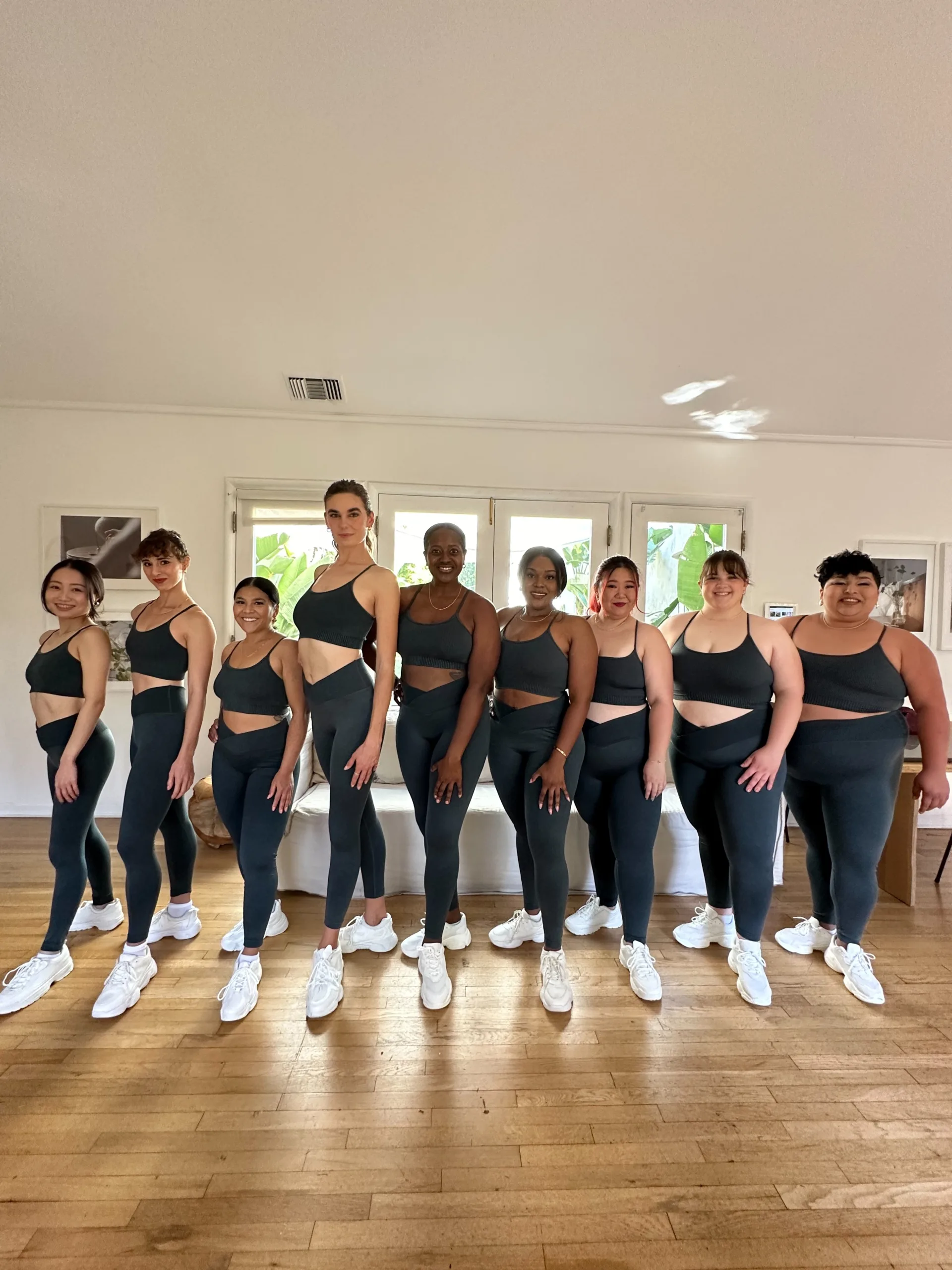 Trying one Seamless set on 9 different bodies. - Blogilates